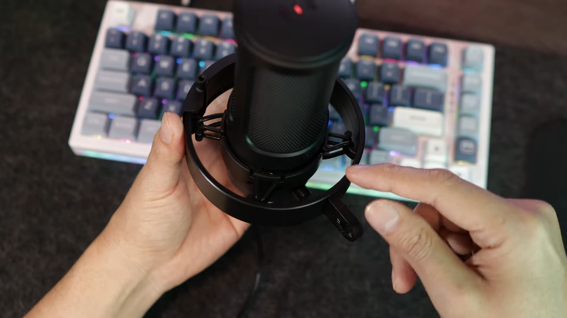 Review del Micrófono Fifine AmpliGame A8: Ideal para Creadores de Contenido - TecnoRed.org